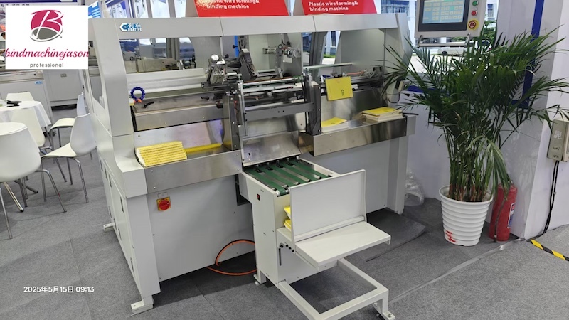 Plastic coil forming and binding machine PS420 used for notebook with ...
